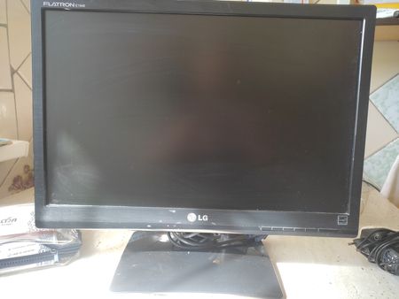Монитор LG Flatron E1948