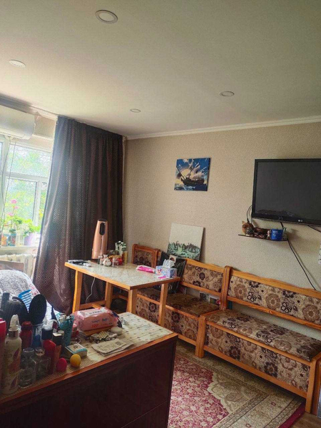 Срочно продаю кирпичную 1 комнатную в Кадышево Кательная (157)