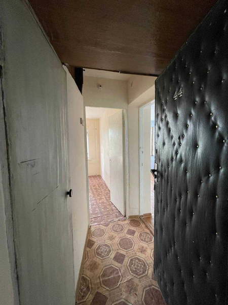 Продам 1 комнатную кирпич Чиланзар 1