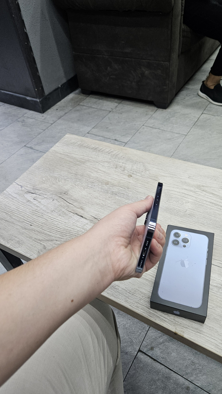 I phone 13 pro 128gb blue