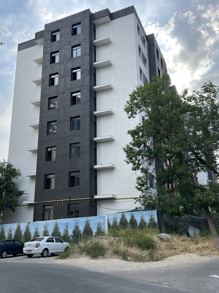 Продается своя 3х комнатная кв на Юнус абаде 13 кв