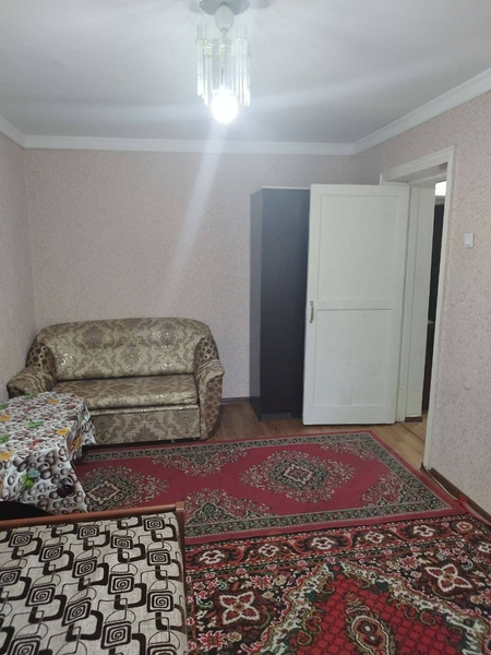 Своя Продам Квартиру Район - Чиланзар 1 квартал Ориентир - Метро Хамз