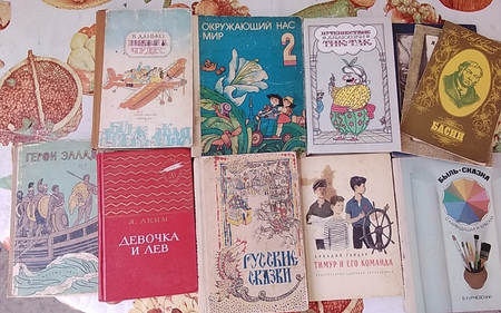 Продаем  детскую литературу.