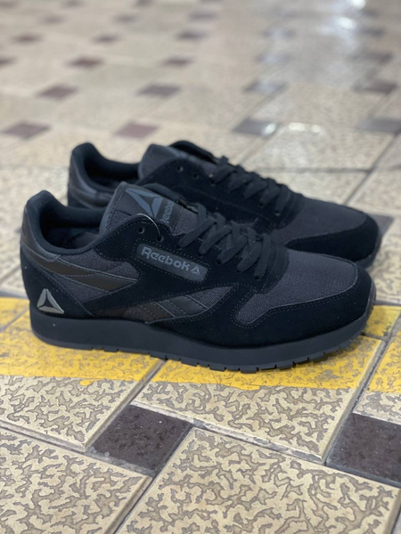 Reebok  made in Vietnam arginal