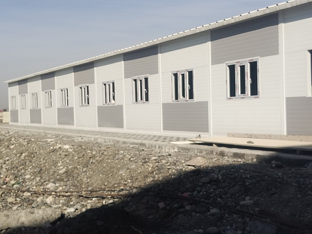 АKFA   Termo   Plast  dan eshik va deraza  tayorlab  O'rnatib beramiz