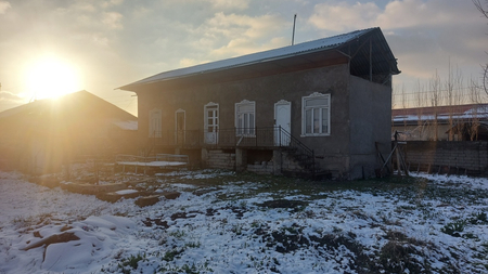 Yangi toshkent tumanida joylashgan 17.5 sotikli xovli sotiladi