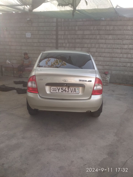 Lada jiguli holati yaxshi