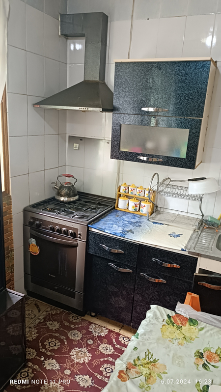 Продается 3х ком квартира на массиве Дубовий Яшнабадского района