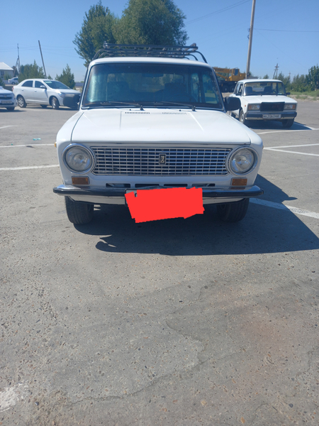 Vaz 21013 avtomashinasi sotiladi