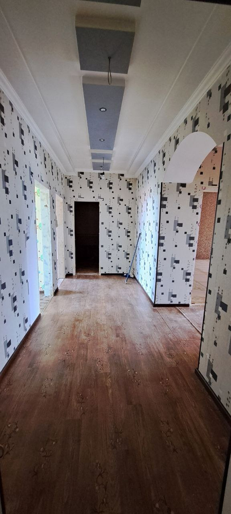 3 xonali kvartira sotiladi