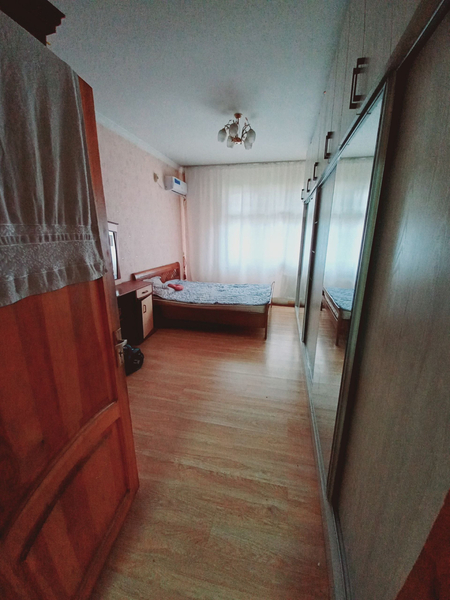 Чиланзар 9.  2 х комнатная квартира в аренду срочно
