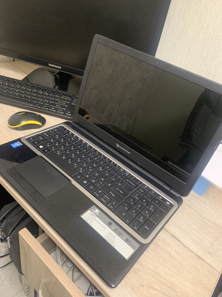 srochna nootbook sotiladi