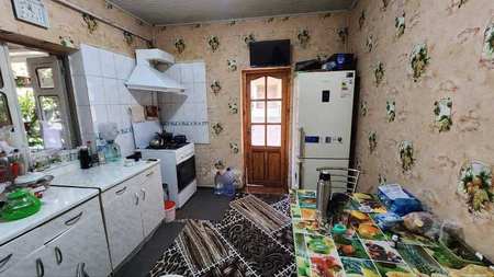 Продаётсяи  Шахар марказида ховли-уй сотилади. Соток 2