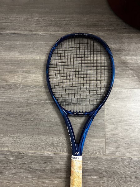 Теннисная ракетка Yonex ezone