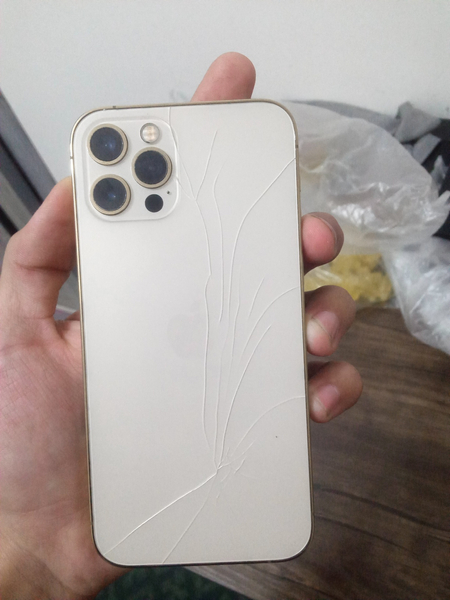 iPhone 12 pro kafolati bilan