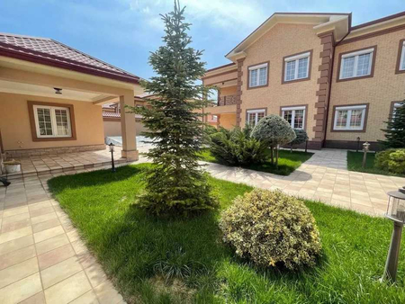 Сдаётся дом. Улица Нукус. Можно под любой бизнес и для Жилья.