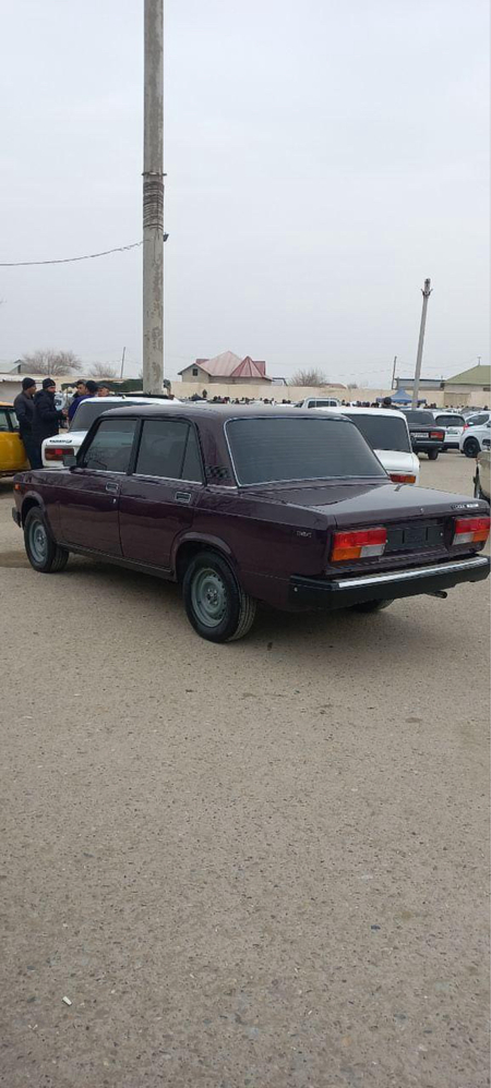 Vaz 2107 sotiladi 2003 yili