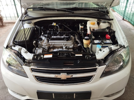 Chevrolet jentra в идеальном состоянии свет белый автомат коробка