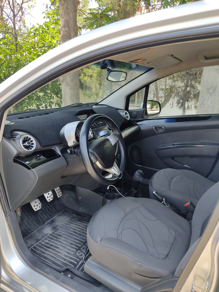 Spark 1 ,2011 ,120000 km
