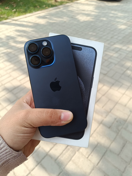 Iphone 15pro kami bor