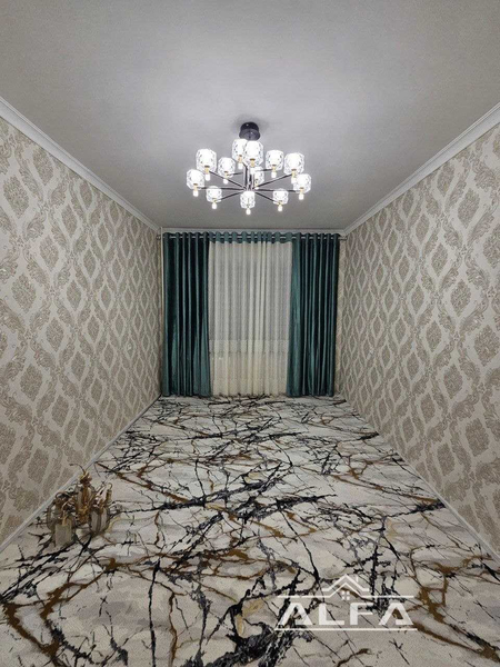 3 xonali 85m² 2-qavat sotiladi.