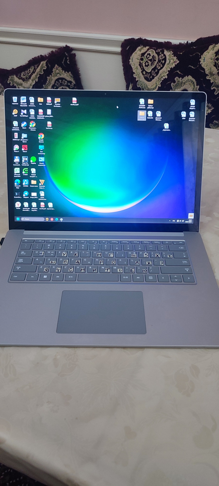 Windows surface R7