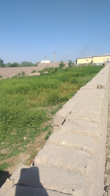 Noturar joy sotiladi