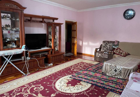 Продам квартиру 3/3/4 на массиве Ялангач ,французская планировка