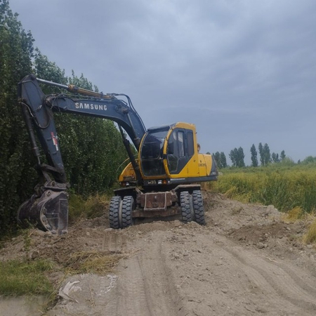Экскаватор  samsung 1300