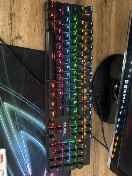 продам компьютер i5 3470 4х ядерный (игровой) +бонус Монитор 19’