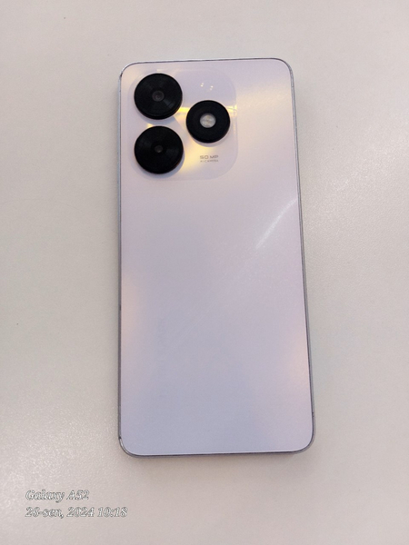 Tecno Spark 20c sotiladi