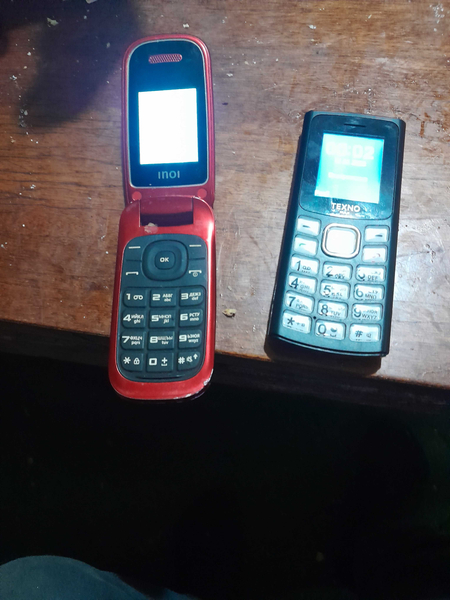 Продаются 2 телефона