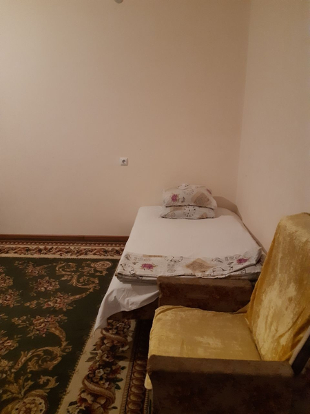Ижарага уй Чорсу бозор