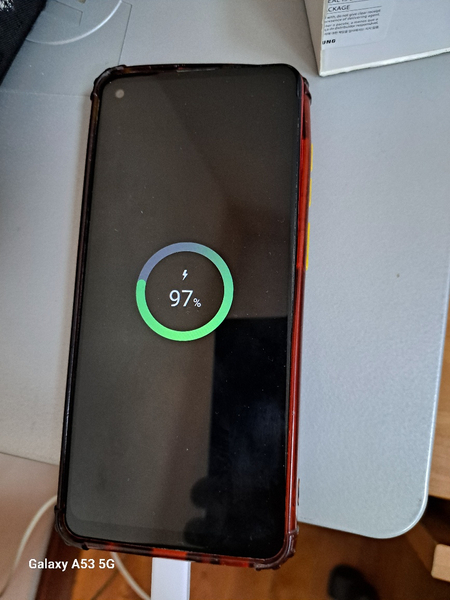 Samsung a21 s 3/32 holati yaxshi