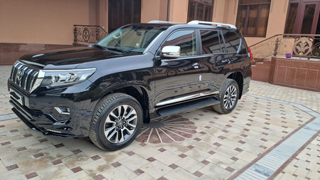 Tayota prado 2023
