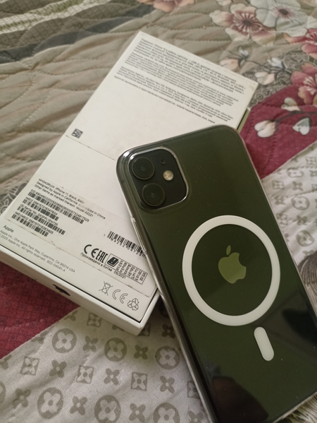 iphone 11 Black .