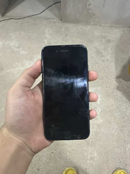 iphone 7 sotiladi