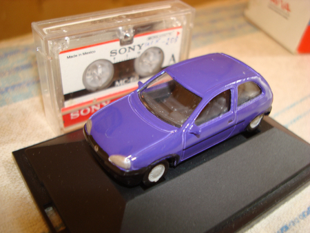 Модель А/м OPEL korsa.Масштаб (1:66) металл. В идеале.