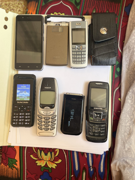 Telefonlar sotiladi srochna