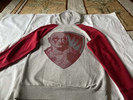 Продается кофта.