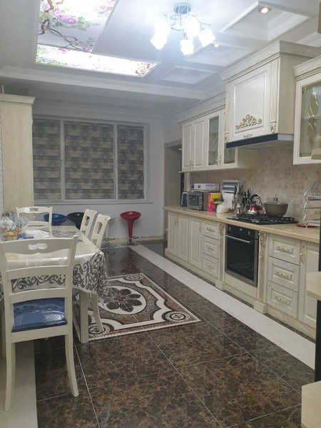 большая квартира в новостройке