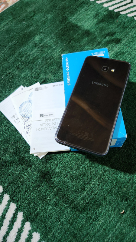 Samsung galaxy j4 plus