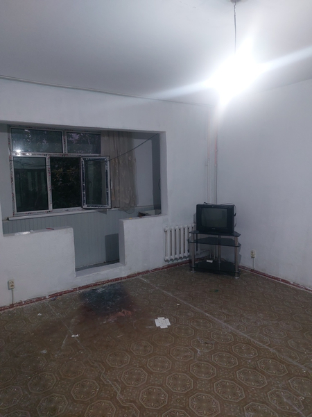 Kadeshva bozor yonida 1 xonalik