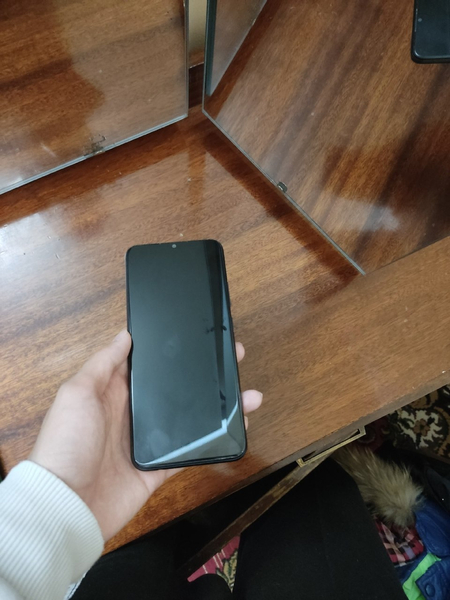 Realme c21y Коробка документы есть.