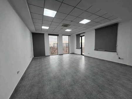 Сдается нежилое 90м2 Ор-р Ventum Plaza Истанбул Сити