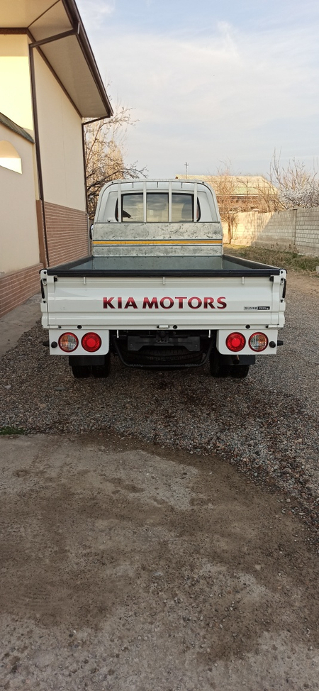 Киа Бонго 3.Заводской пропан.