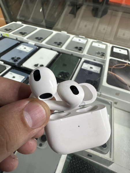 Airpods 3 Airpods 3 Airpods 3