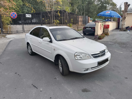 Срочно сотилади Ласетти 1.8 автомат 2009 метан Lacetti