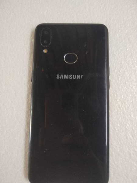 Samsung A 10s яхши холатда