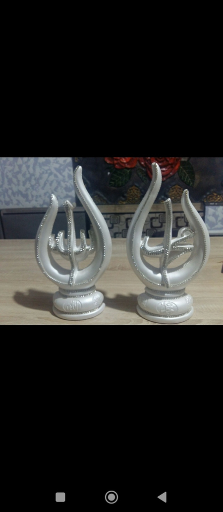 Suniy gullar sotiladi